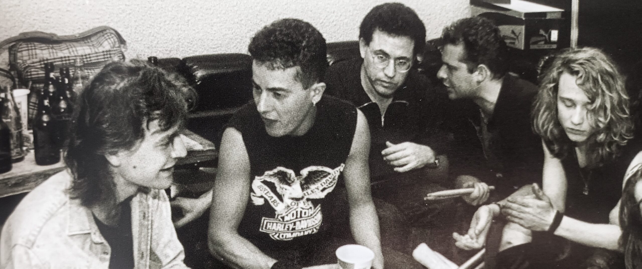 Entrevista a Matías Uribe (Por Las Líneas del kaos) - Héroes del silencio